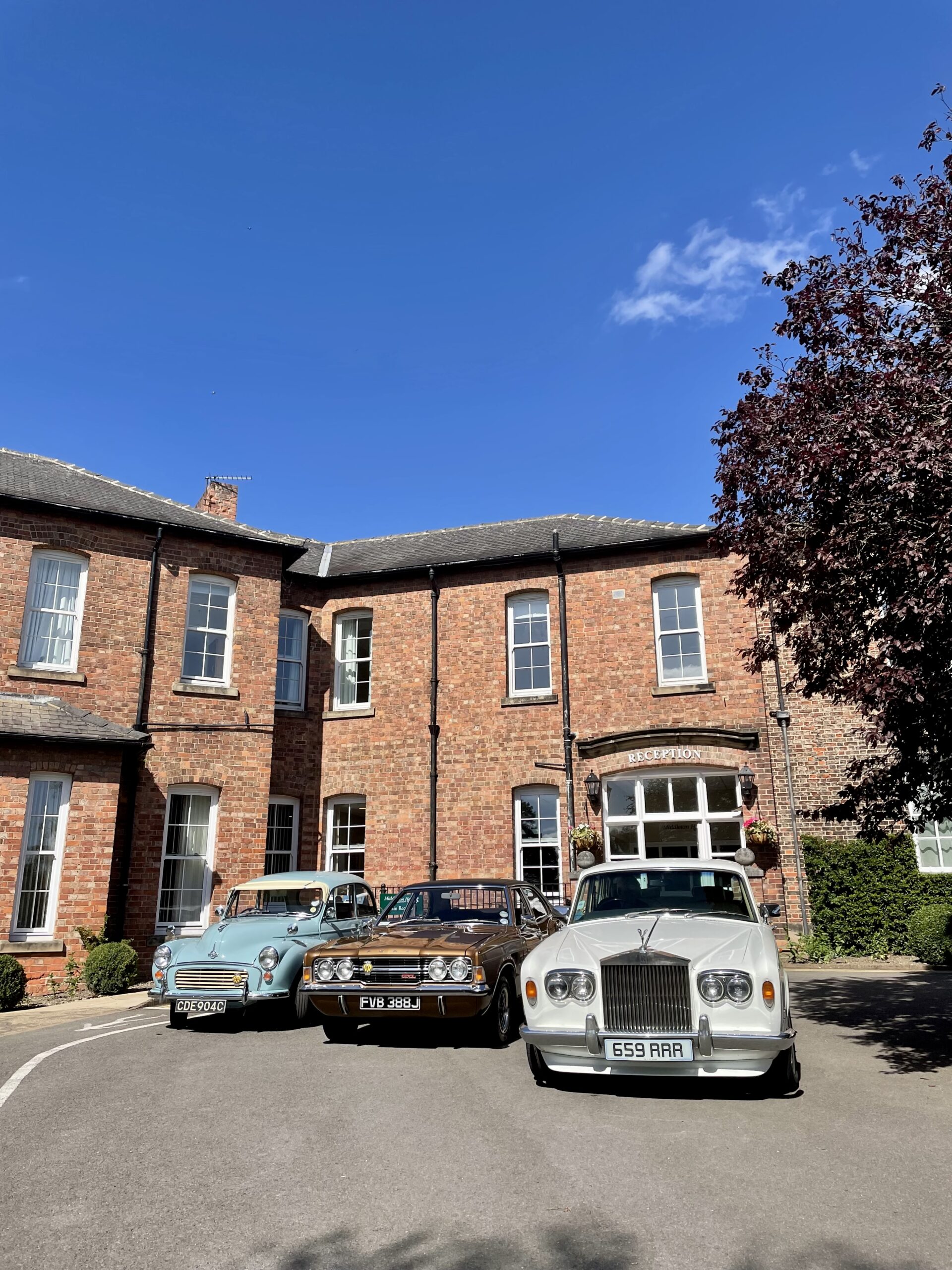 Middleton Hall Shines as Car Show Triumphs - Middleton Hall Retirement ...